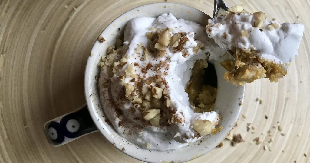 Spiced Pumpkin Mug Cake - The CooK'n Coach